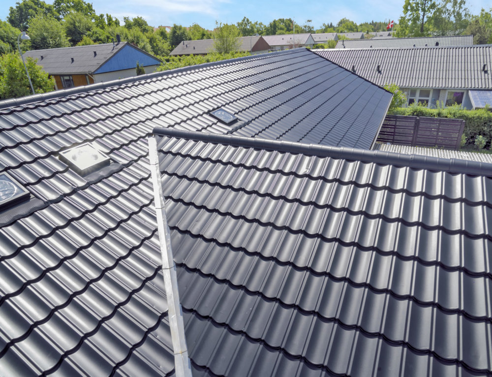 Flot Decra Elegance tag på parcelhus i Ishøj - Jydsk Tagteknik